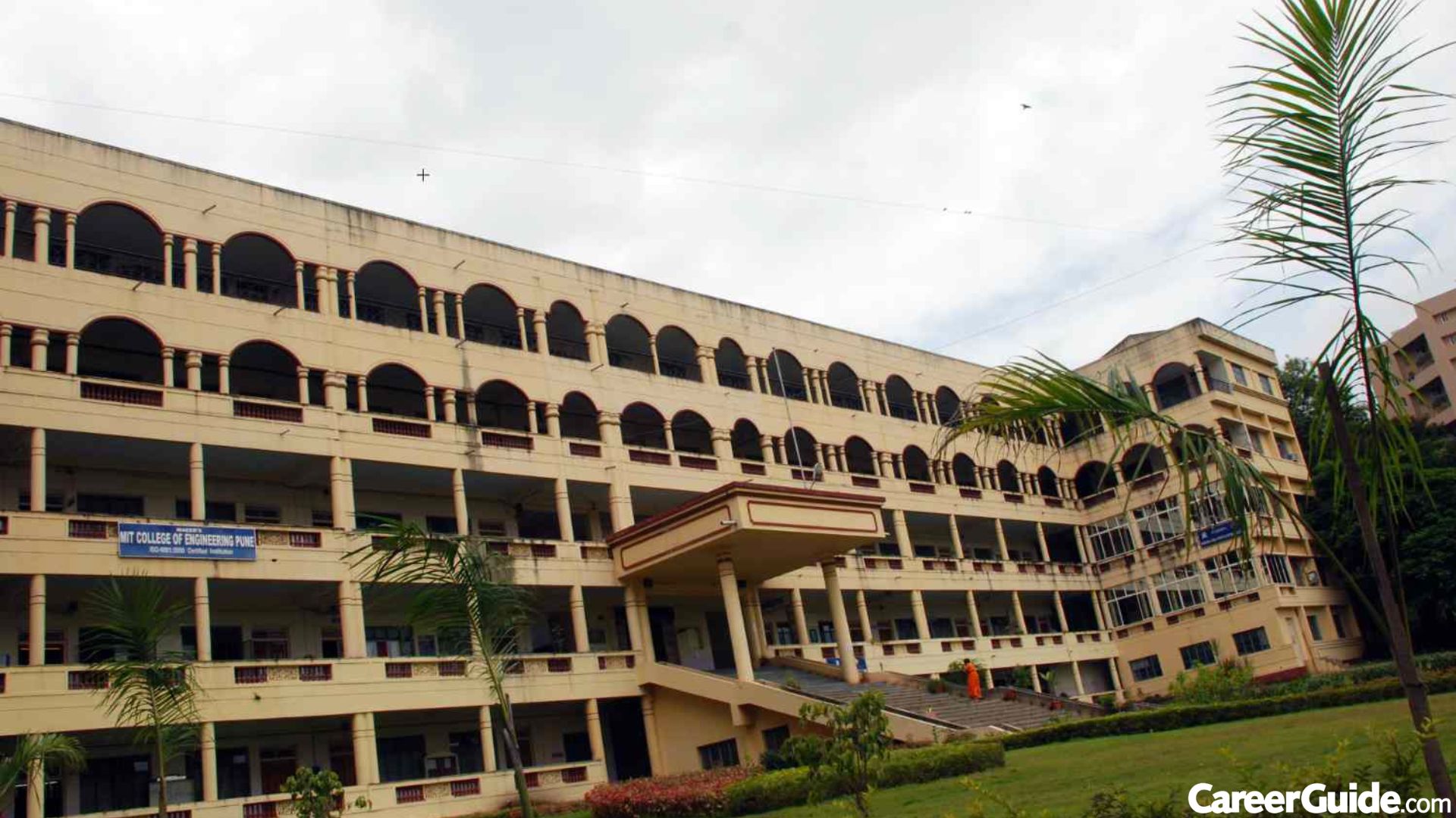 Top 10 Engineering Colleges in Pune - CareerGuide