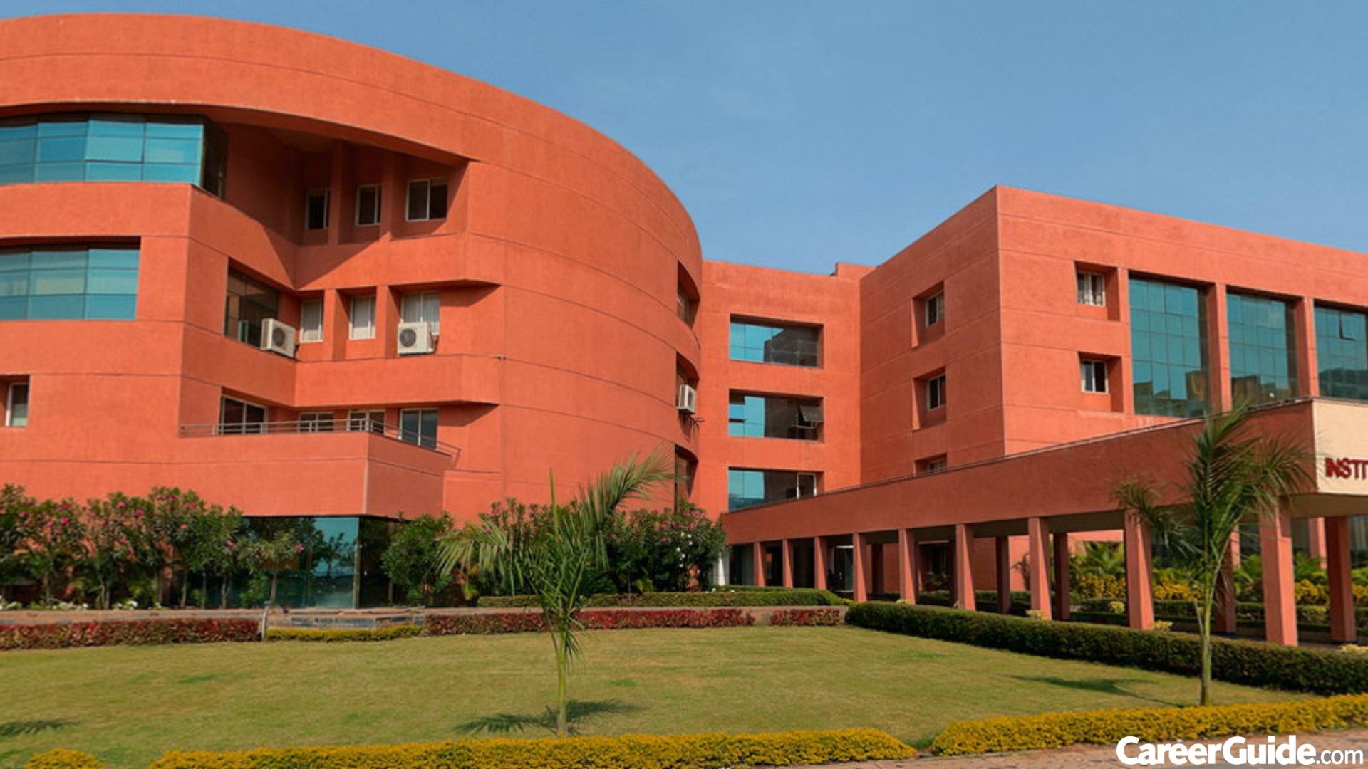 Top 10 Engineering Colleges in Pune - CareerGuide