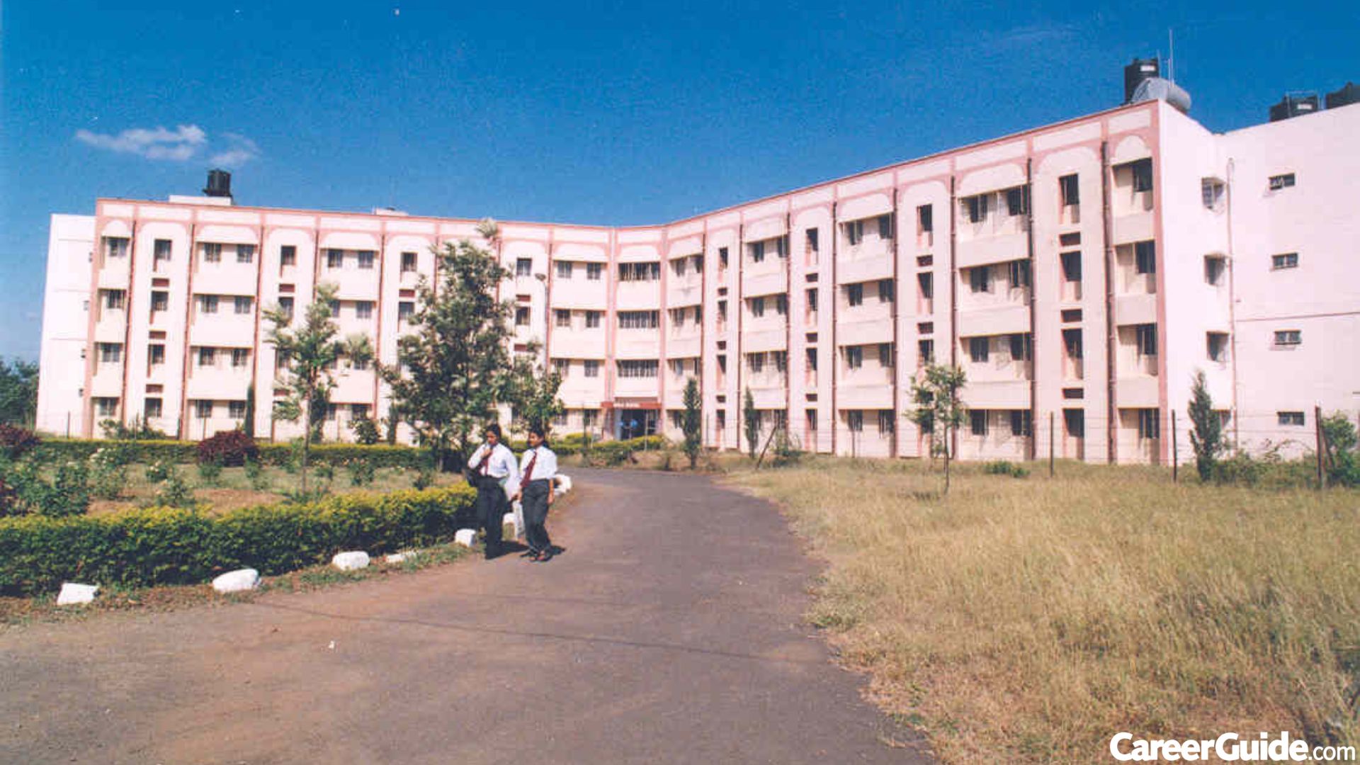 Top 10 Engineering Colleges in Pune - CareerGuide