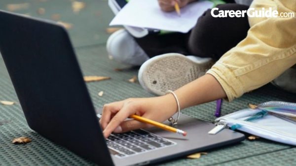 The Role of Internet in Education - CareerGuide CareerGuide
